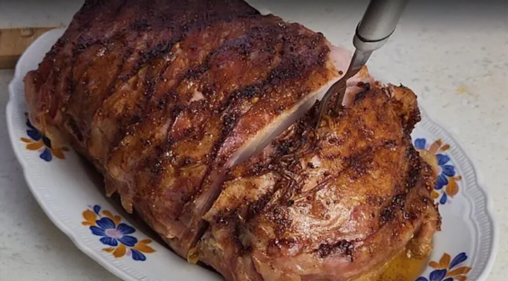 Pečená bravčová roláda so slaninou a cibuľovo-šampiňónovou plnkou ...