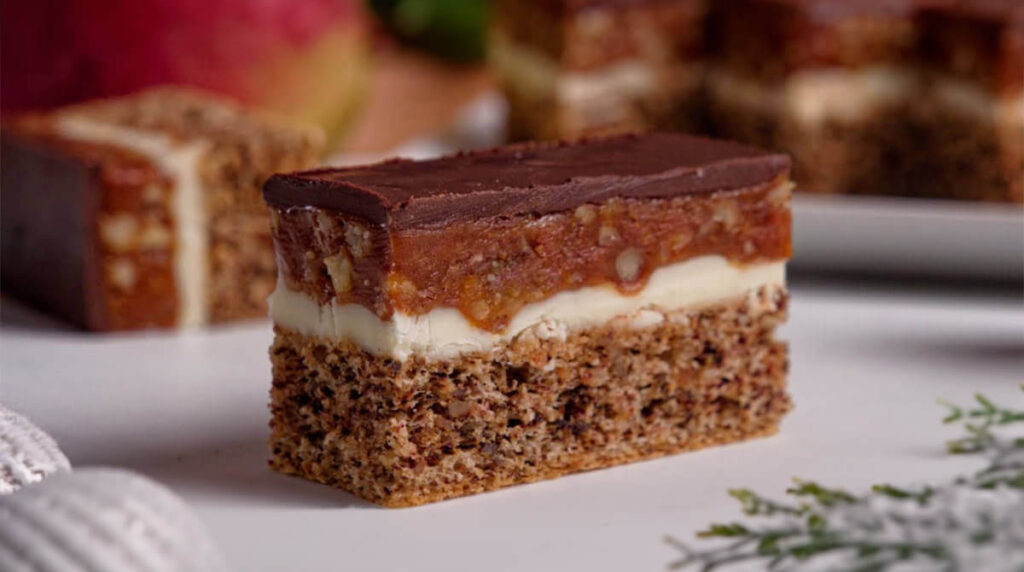 Výborný zákusok KARAMELOVÝ SEN: Tento dezert u nás robím už dlhé roky a ...